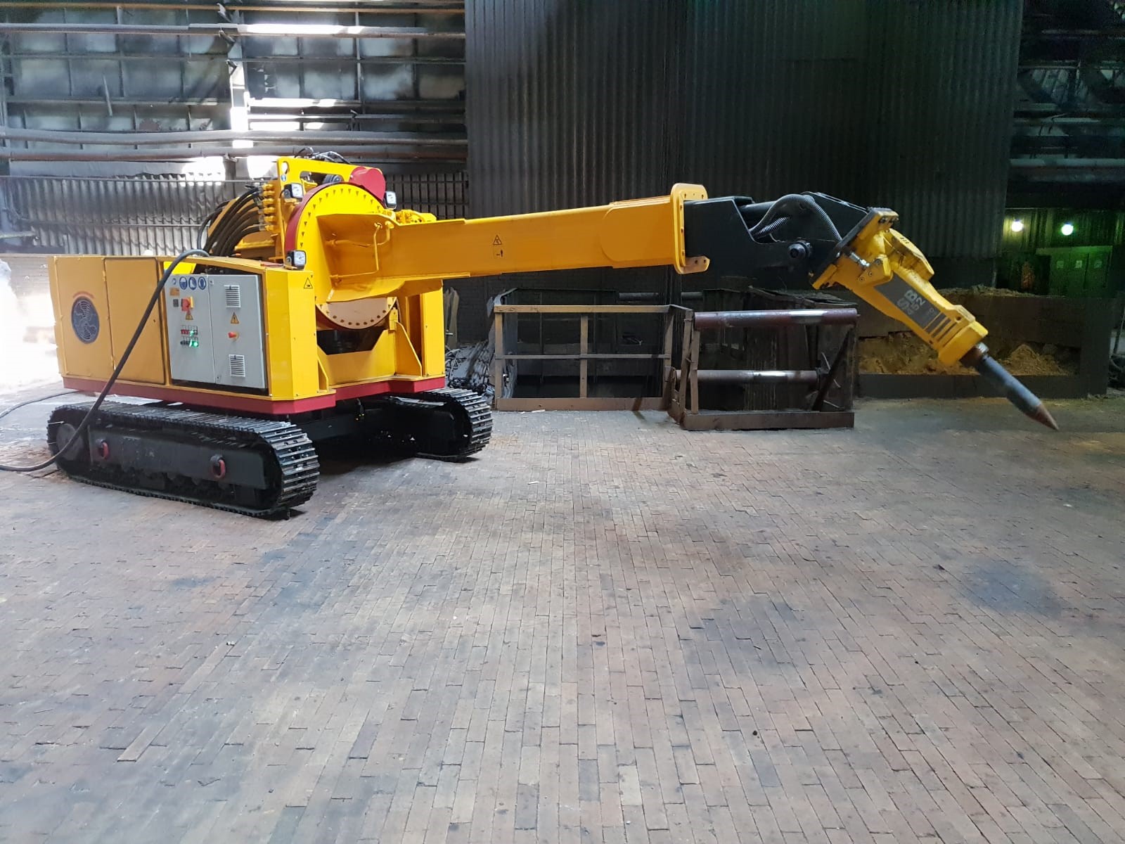Holtmann | debricking machines